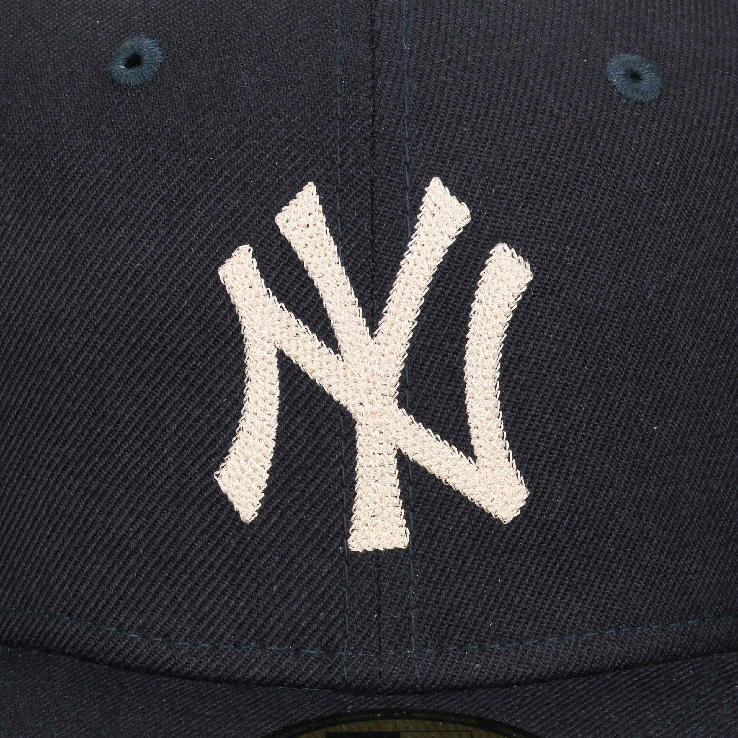 59Fifty Chain Stitch NY Cap by New Era - £28.95