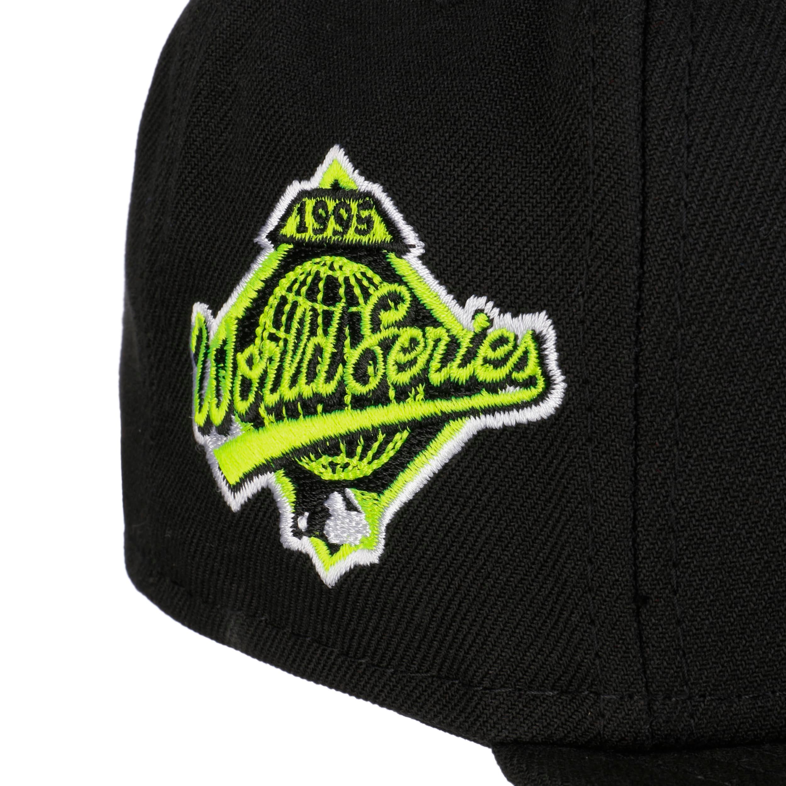 59Fifty MLB Neon Logo Braves Cap by New Era - £38.95