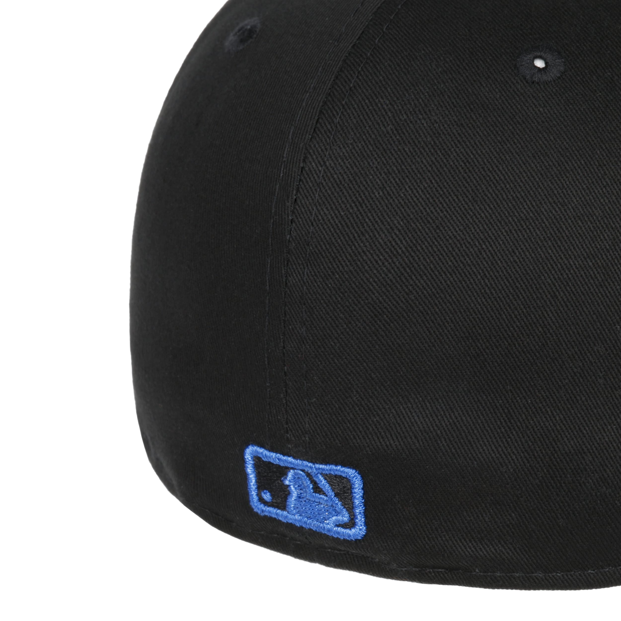 59Fifty Metallic Outline Yankees Cap by New Era - £38.95