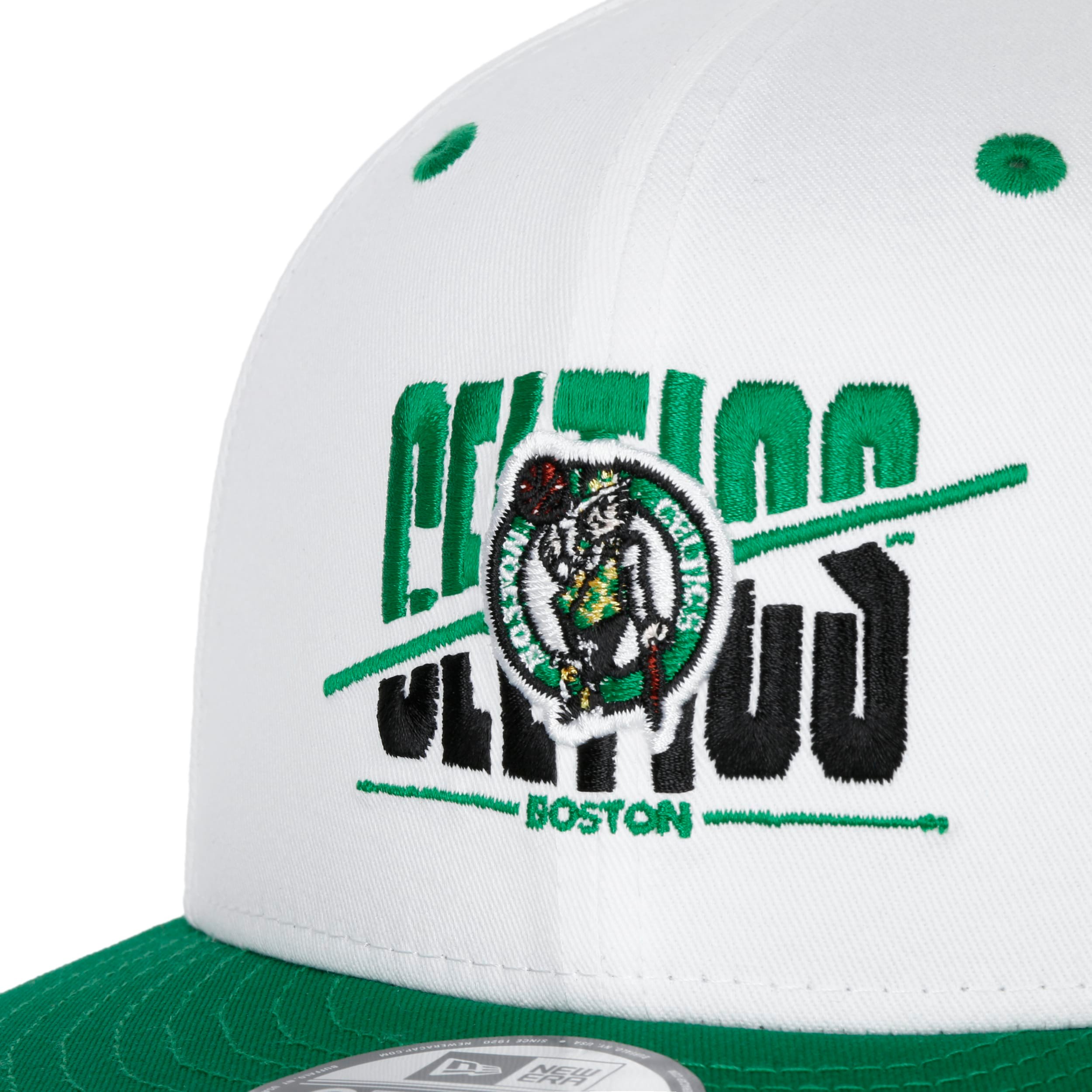 9Fifty White Crown Bulls Cap by New Era - £38.95