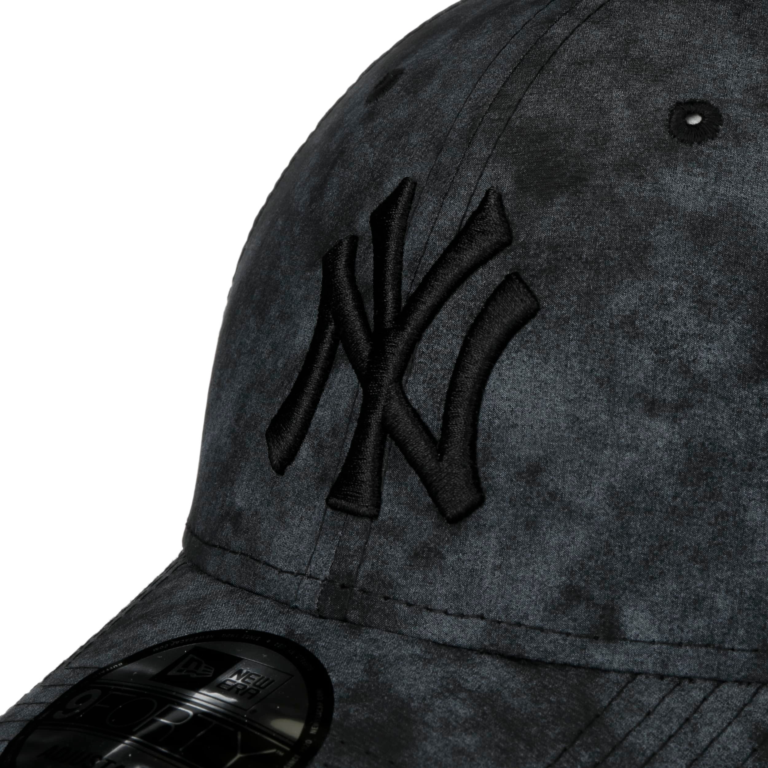 9Forty MLB Texture Yankees Cap by New Era - £31.95