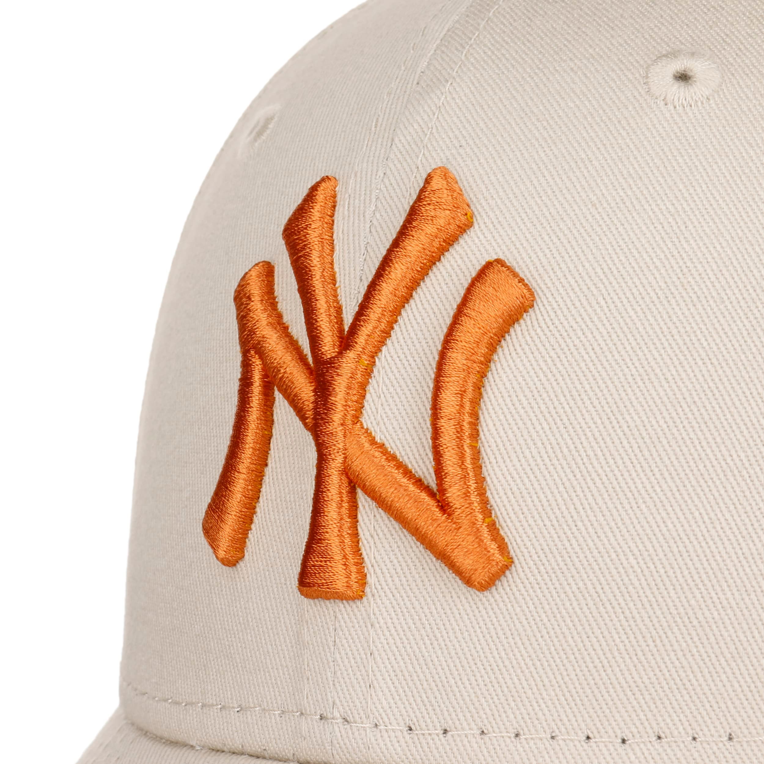 9Forty NY Yankees MLB Cap by New Era - £25.95
