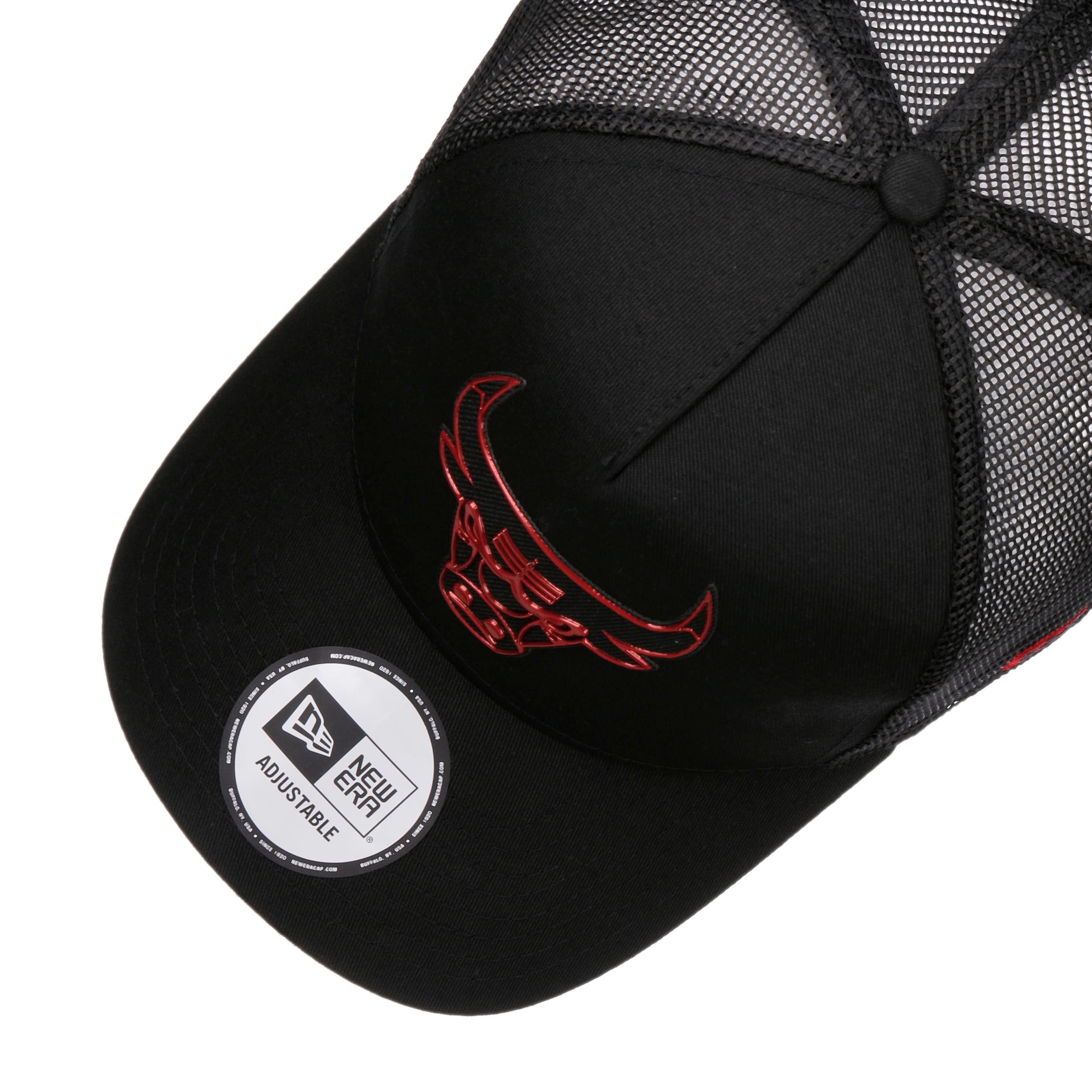 9Forty Trucker NBA Foil Logo Bulls Cap by New Era - £31.95