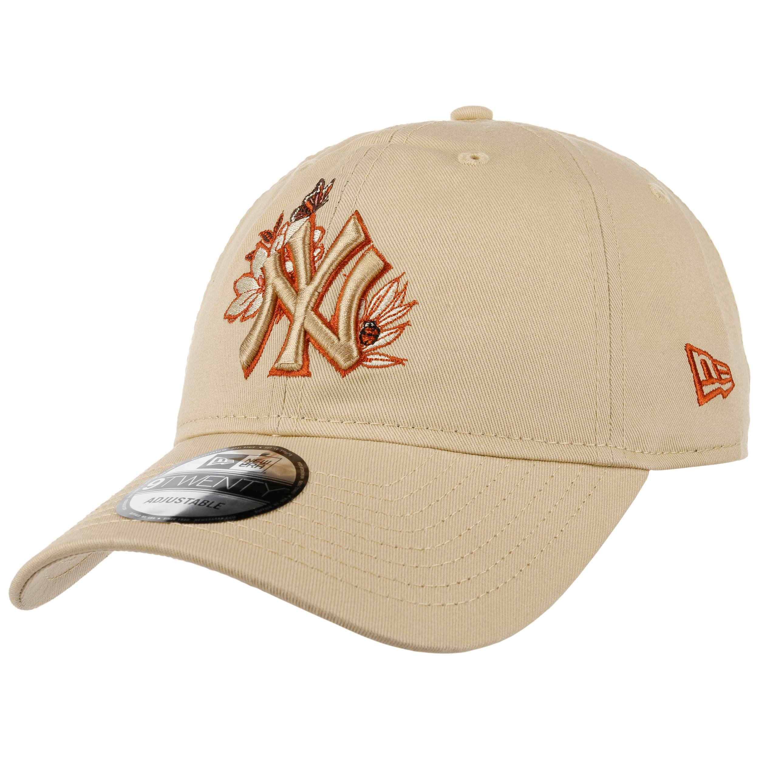 9Twenty Floral NY Yankees Cap by New Era - £27.95