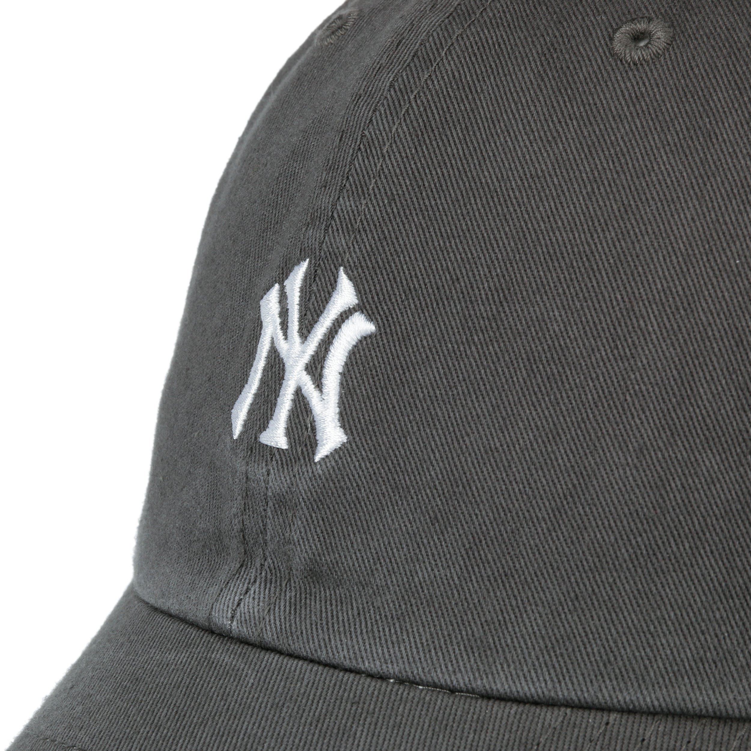 MLB Yankees Base Runner Cap by 47 Brand - £24.95