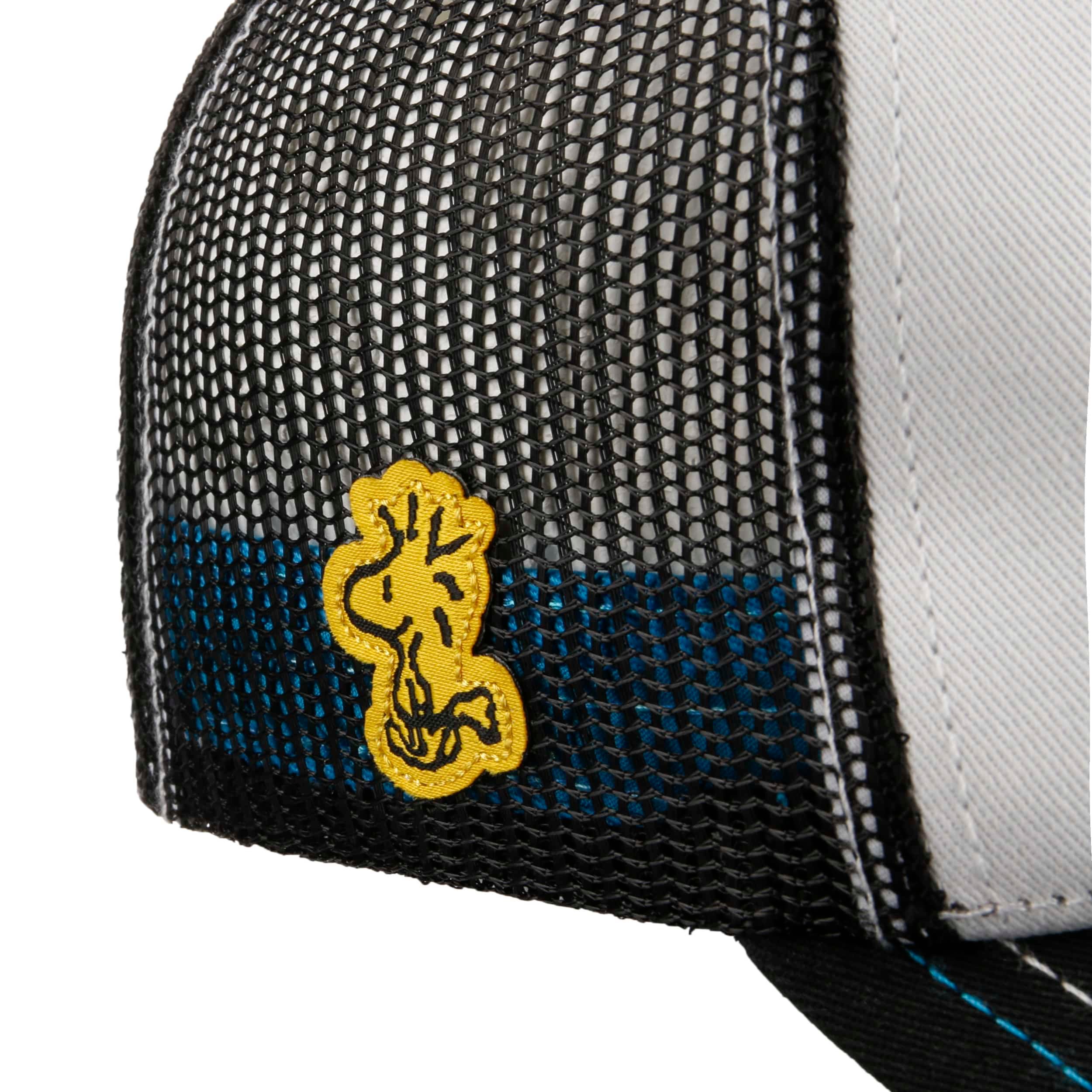 Peanuts Dog House Trucker Cap by Capslab - £31.95