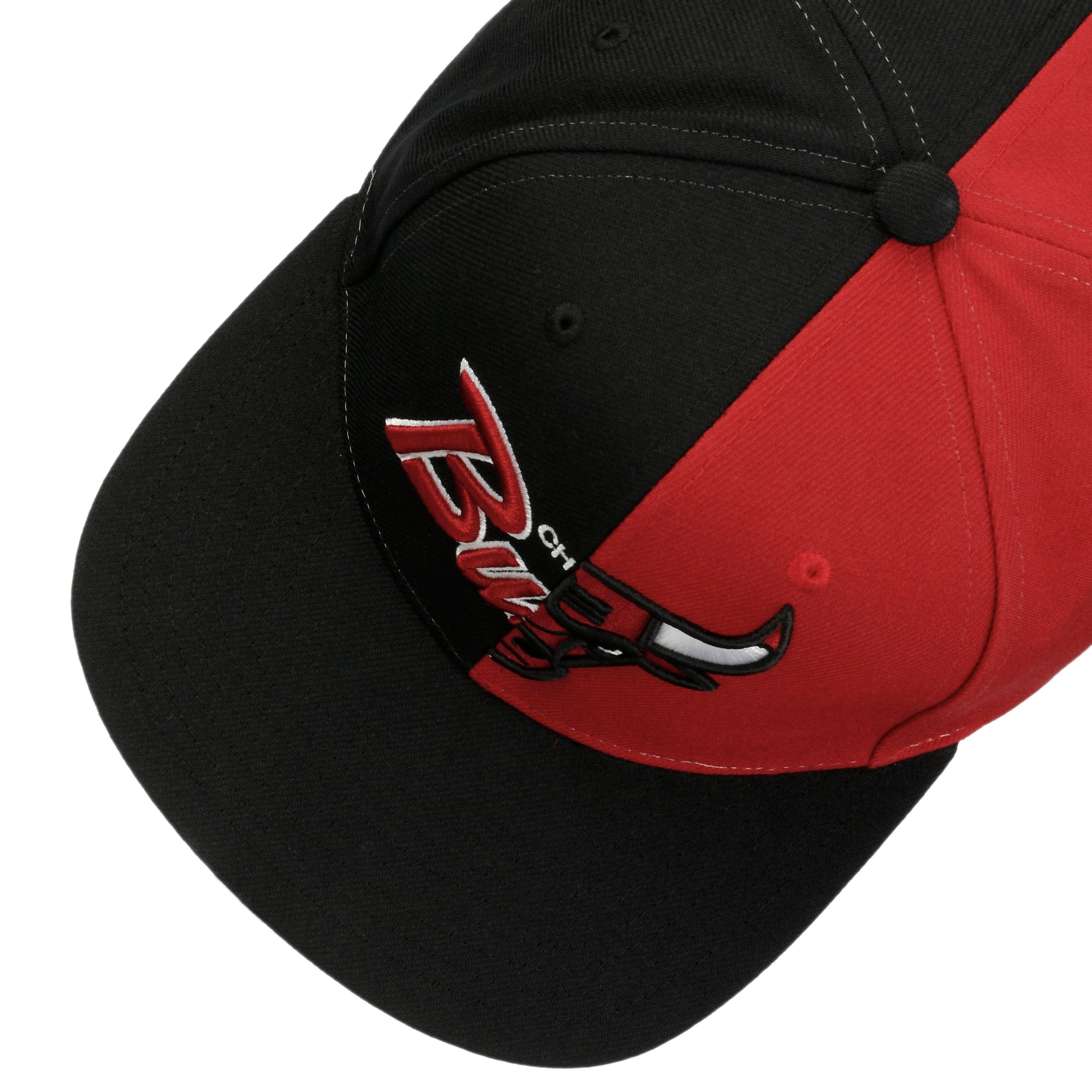 Split Crown Bulls Cap by Mitchell & Ness - £35.95