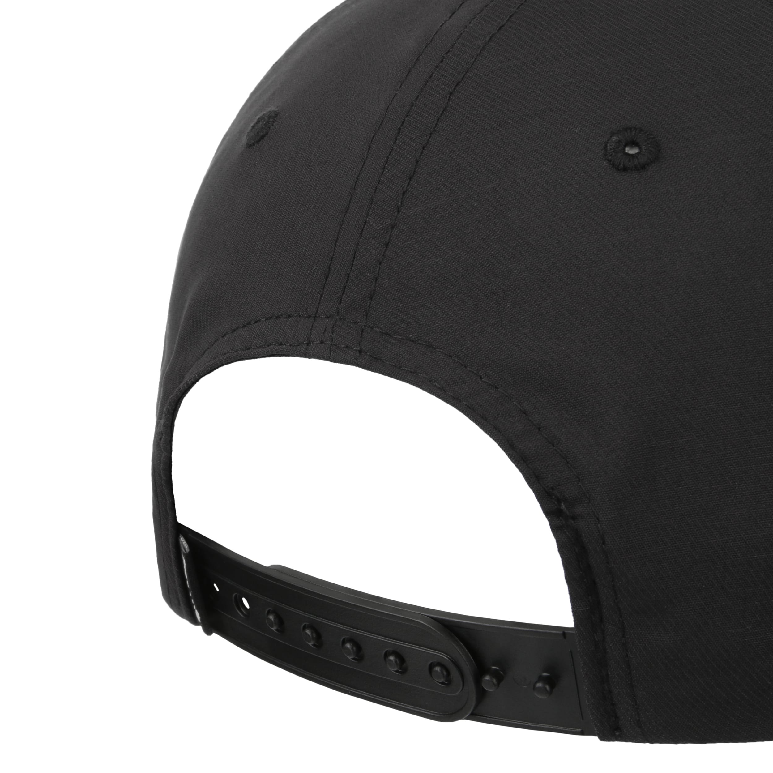 Surftrek Curved Snapback Cap by Billabong - £31.95