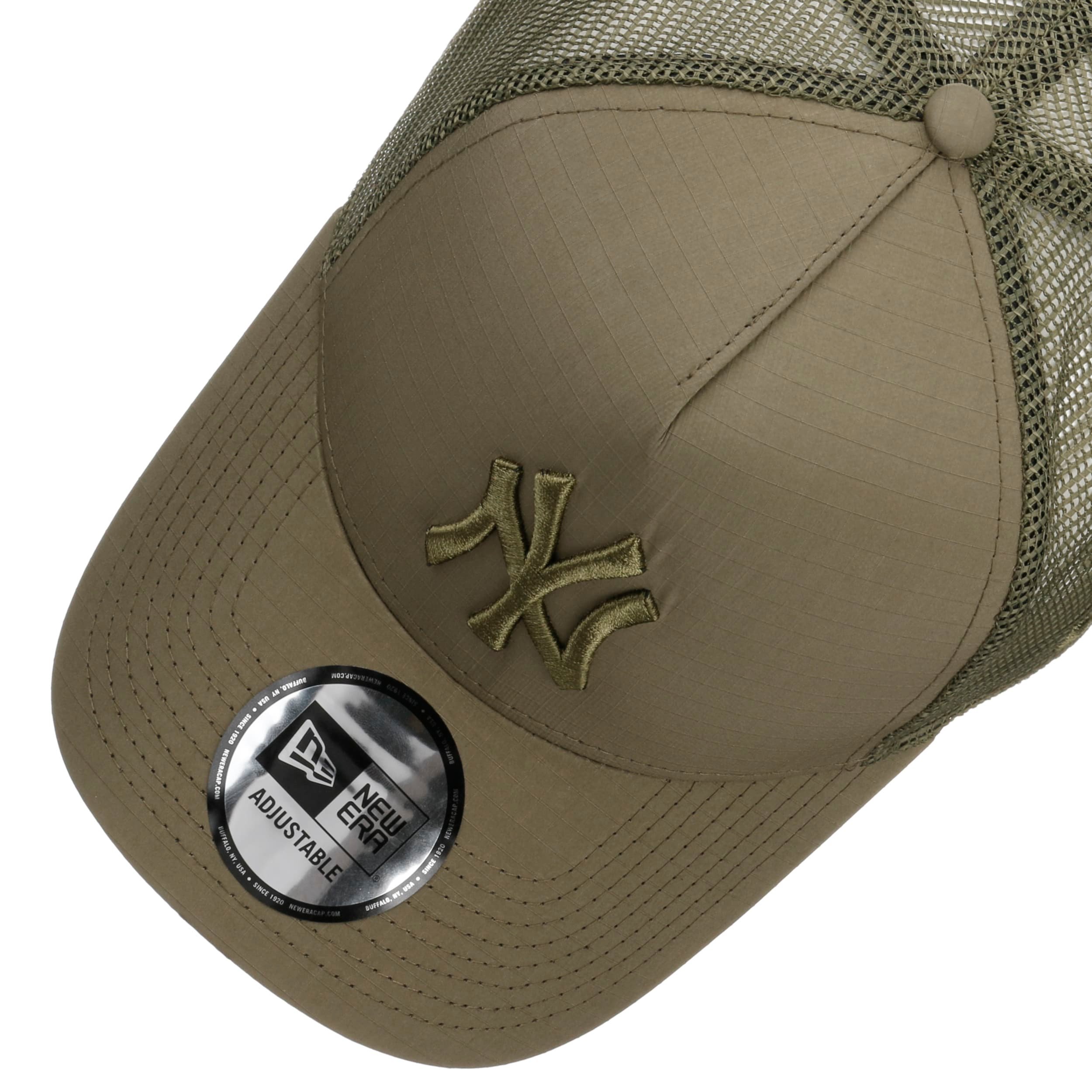 Tech Ripstop Yankees Trucker Cap by New Era - £35.95