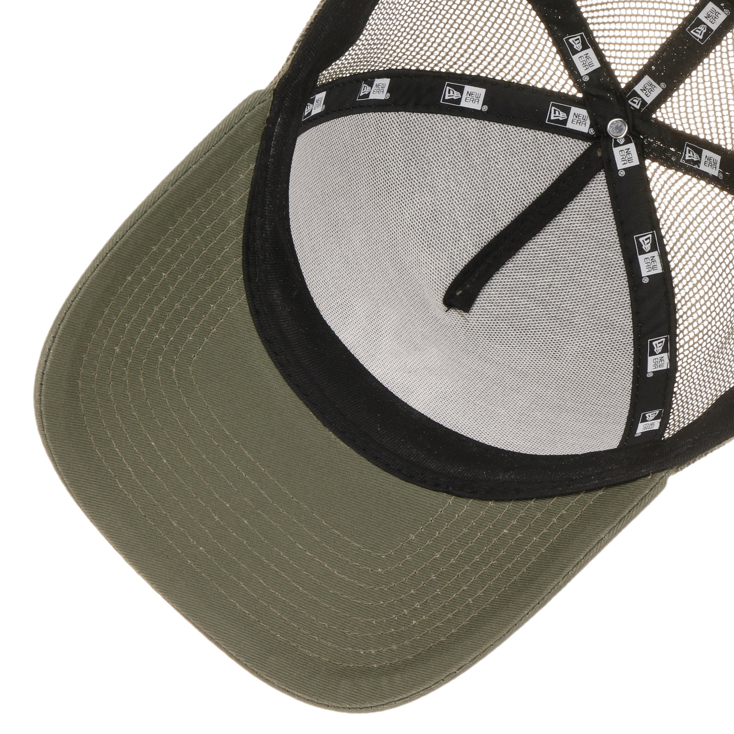 Tonal Mesh NY Yankees Trucker Cap by New Era - £26.95